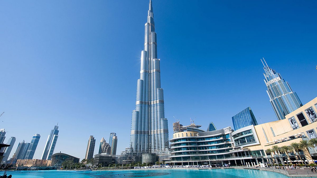BBC Radio Cymru - Geraint Lloyd, Elfyn Wyn Jones yn Dubai.