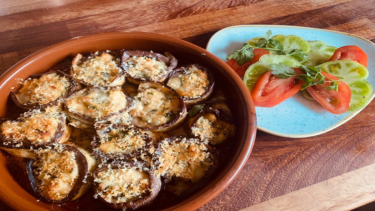 BBC Radio Ulster - Cooking with Paula McIntyre, Aubergine Rolls