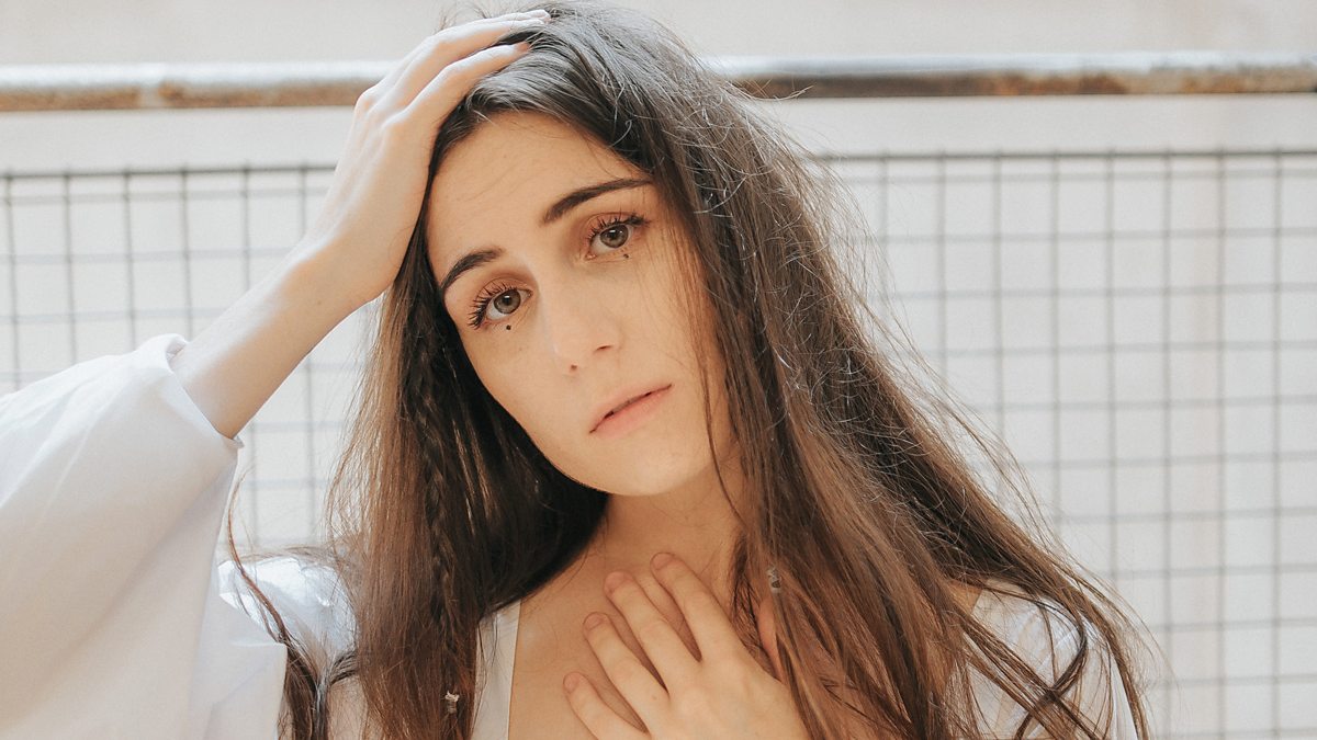 BBC Radio 4 - Woman's Hour, Singer-songwriter Dodie, TikTok and ...