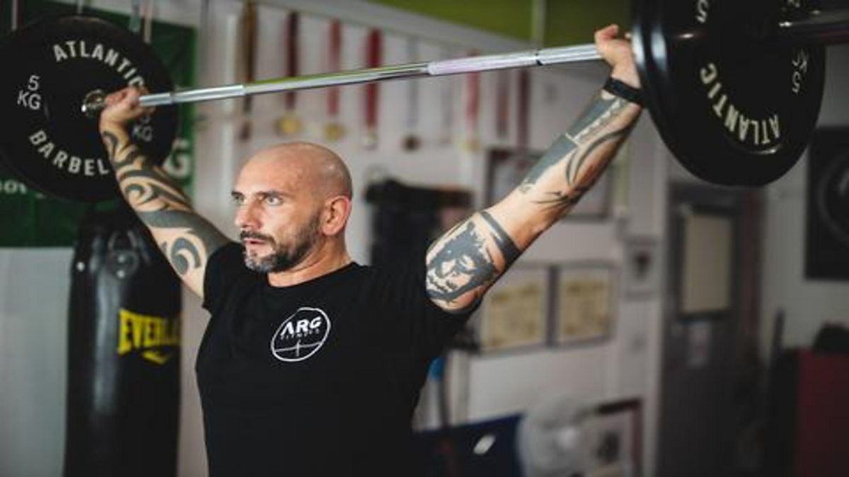 BBC Radio Ulster - Saturday with John Toal, Gary Rutherford; adventurer ...