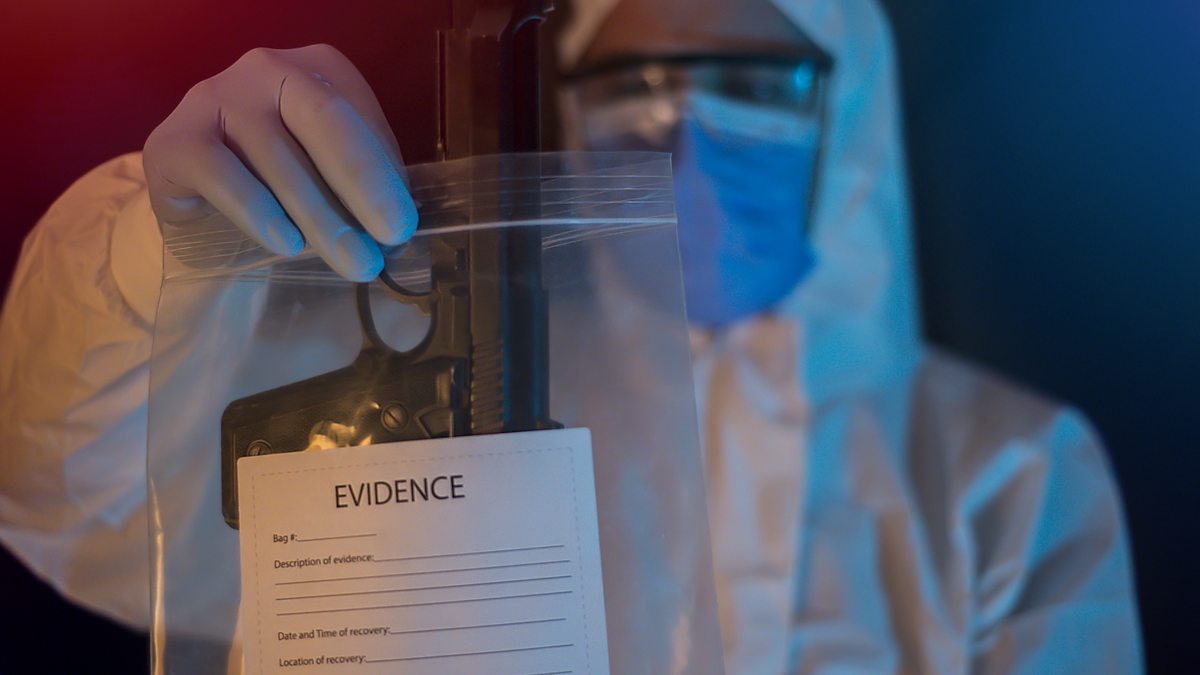 BBC World Service - Business Daily, Family tree DNA data crack cold cases