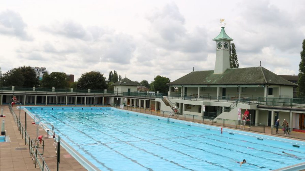 BBC Radio Cambridgeshire - Lou Hulland, 11/06/2021, Peterborough Lido ...