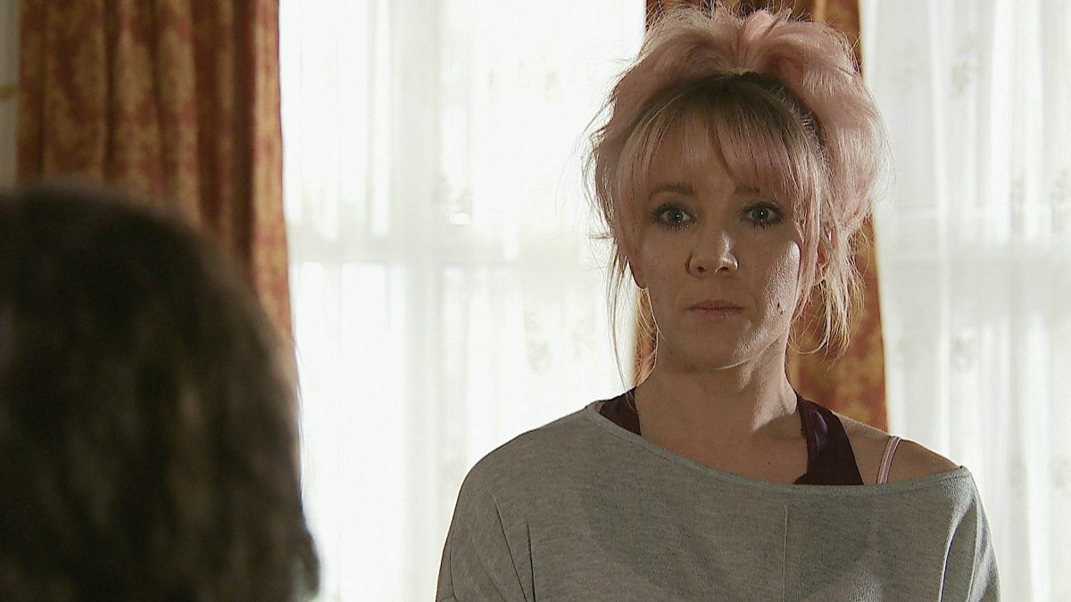S4C - Pobol y Cwm, Mon, 21 Jun 2021