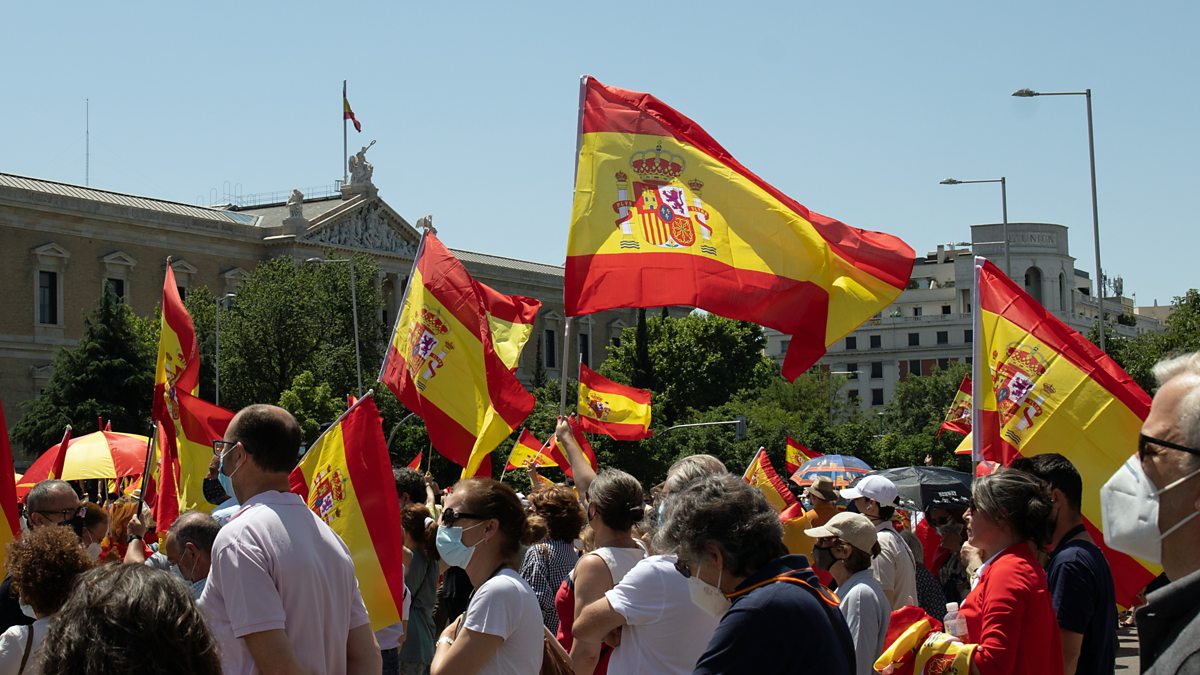 BBC World Service - From Our Own Correspondent, Spain: A nation divided