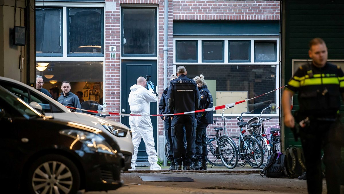BBC World Service - Newsday, Prominent Dutch crime journalist is shot