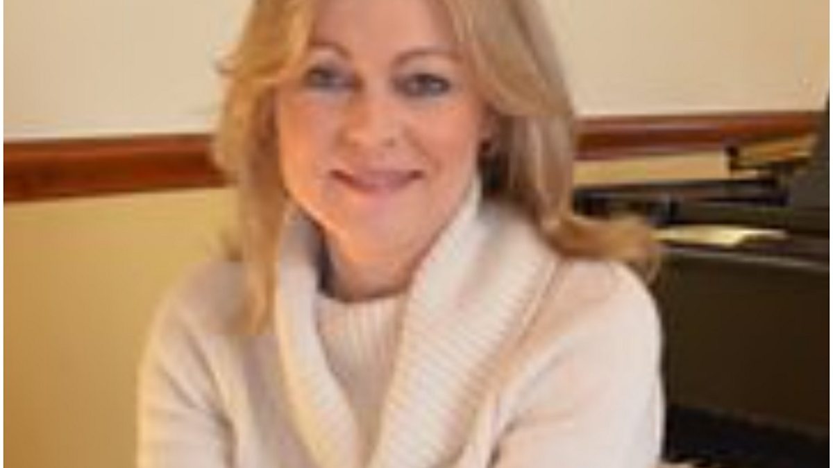 BBC Radio Cymru - Bore Cothi, Ilid Ann Jones a'i hatgofion o'r Eisteddfod.