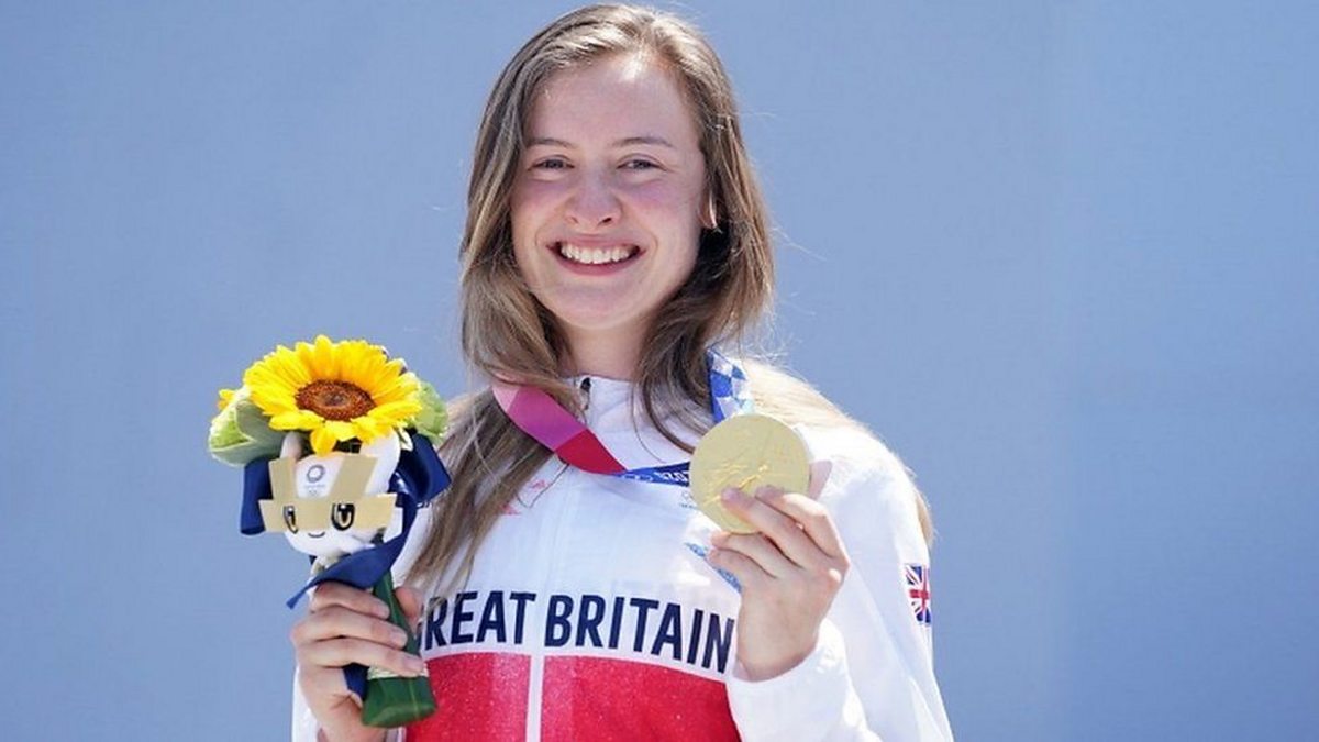 BBC Radio Northampton - Annabel Amos, Charlotte Worthington: Corby's ...