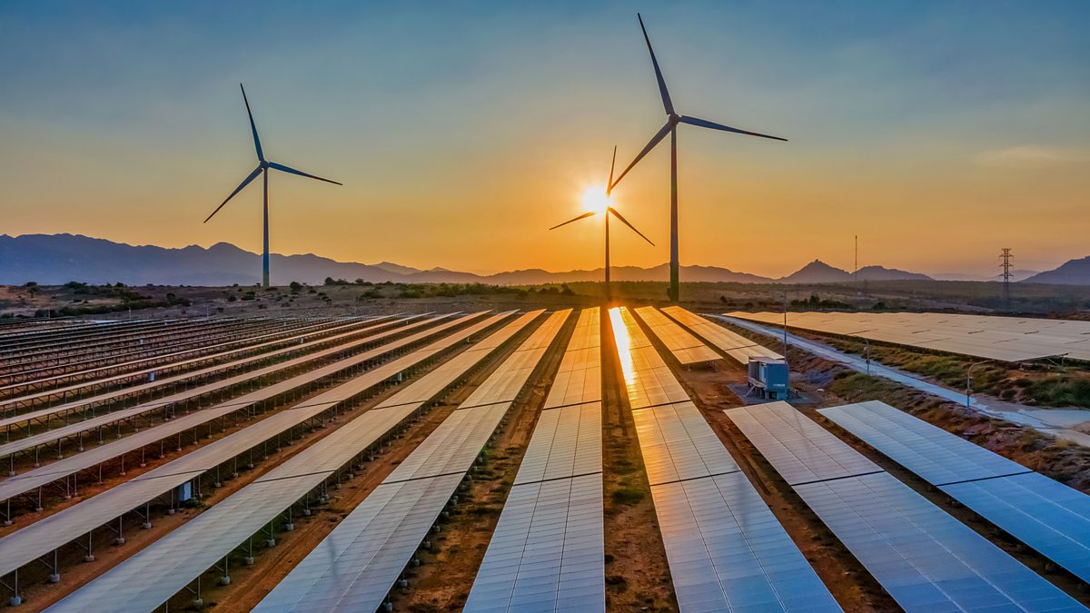 BBC World Service - The Inquiry, Can we run the world on electricity?