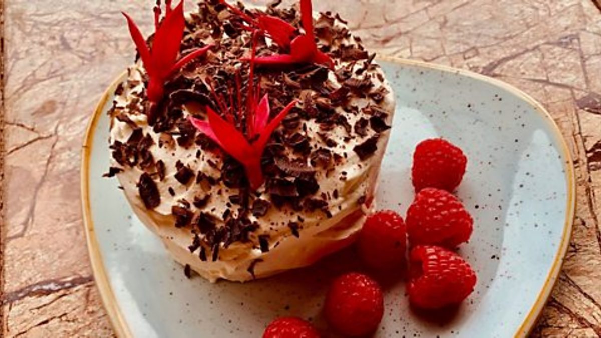 BBC Radio Ulster - Cooking with Paula McIntyre, Live from Stendhal ...