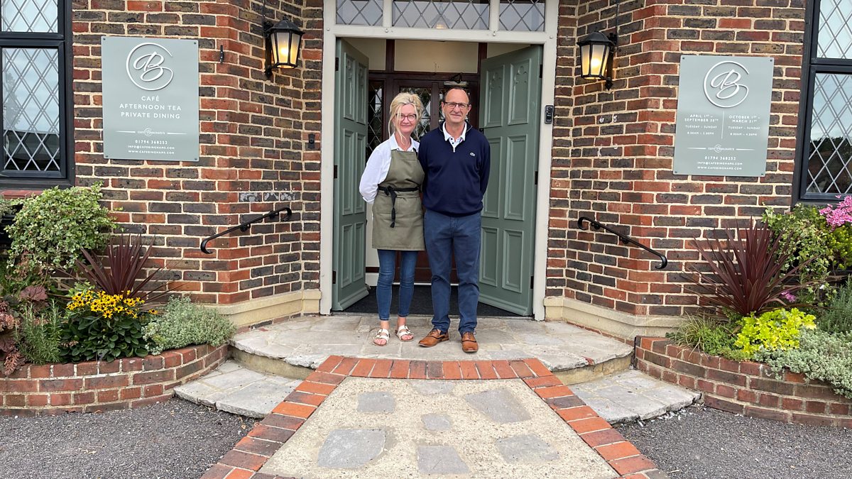 BBC Radio Solent - Lou Hannan, 03/09/2021, New Shoots - How Cafe ...