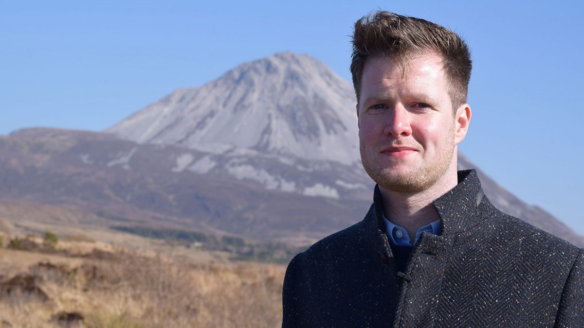 Séamus Ó Grianna: Saol Corrach - BBC iPlayer