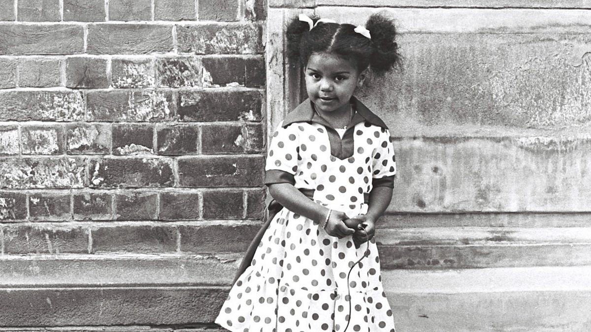 BBC Radio Nottingham - Mark Dennison, 'Self Portraits: Looking back to ...