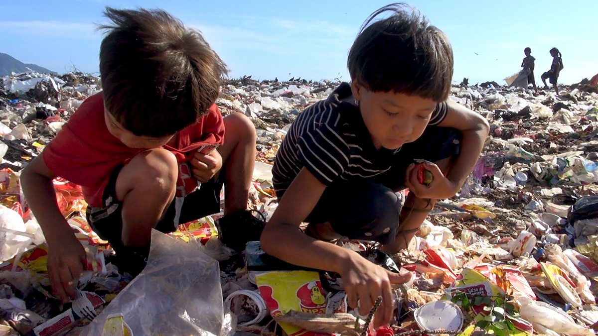 BBC News - Why Stories, Hope in the Landfill