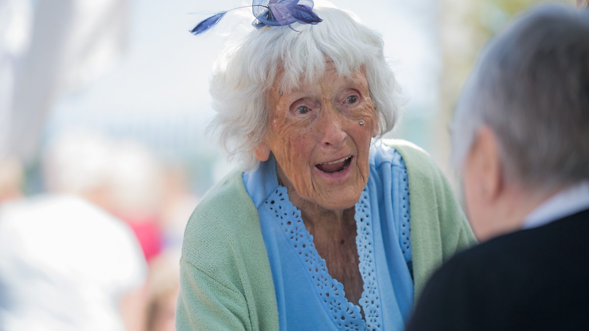 BBC Radio Bristol - James Hanson, Claire Cavanagh sits in (24/09/2021), Southmead pays tribute ...