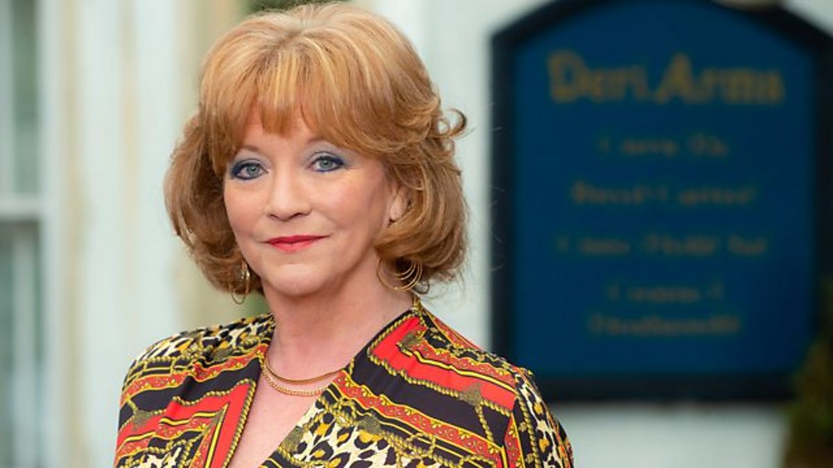 BBC Radio Cymru - Dewi Llwyd ar Fore Sul, Sue Roderick - gwestai penblwydd