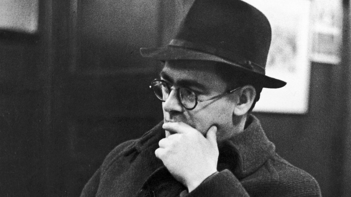 BBC Radio 4 Extra - The Man with Many Names