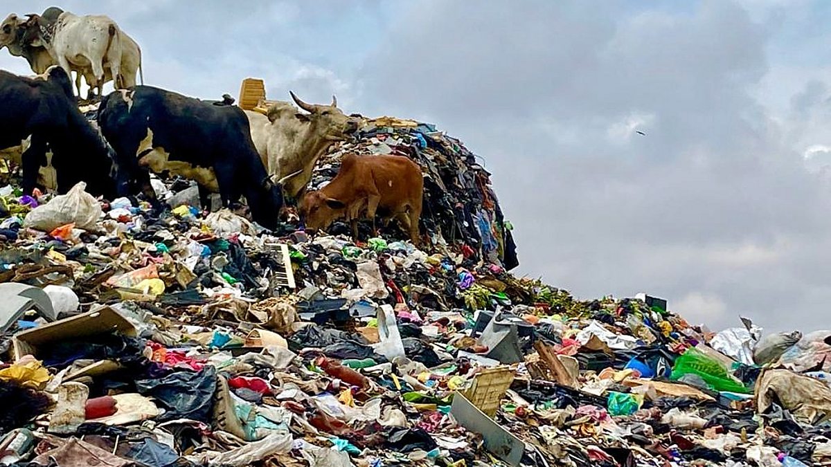 BBC World Service - Focus on Africa, How 'fast fashion' is turning ...