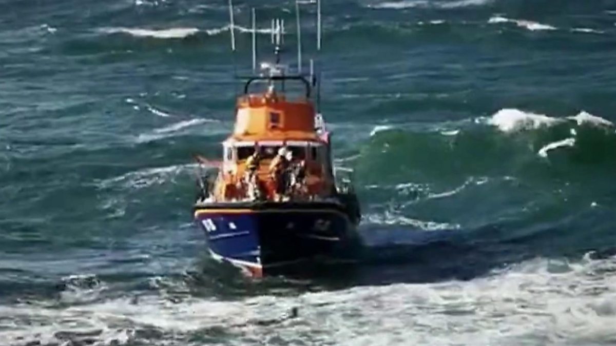 BBC Two - Saving Lives at Sea, Series 6, Episode 10, Young boy in trouble