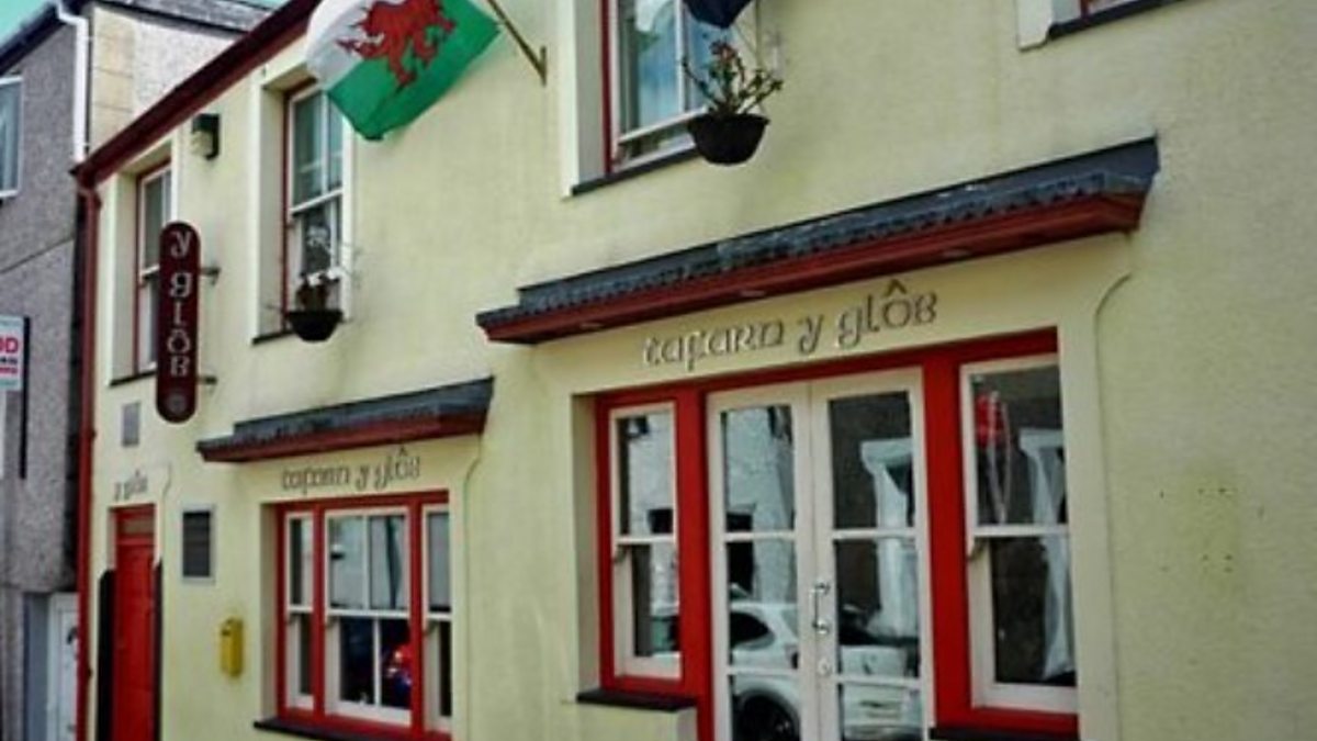 BBC Radio Cymru - Cofio, Cofio Y Glôb