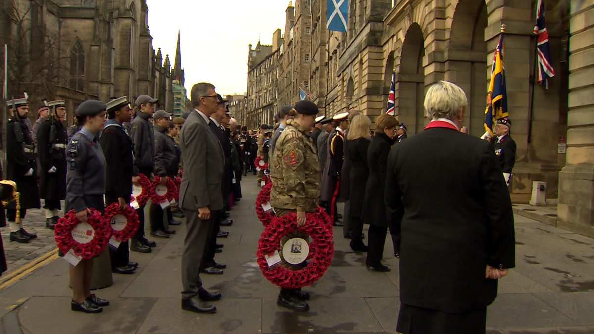 BBC News - Scotland, Scotland falls silent on Remembrance Sunday