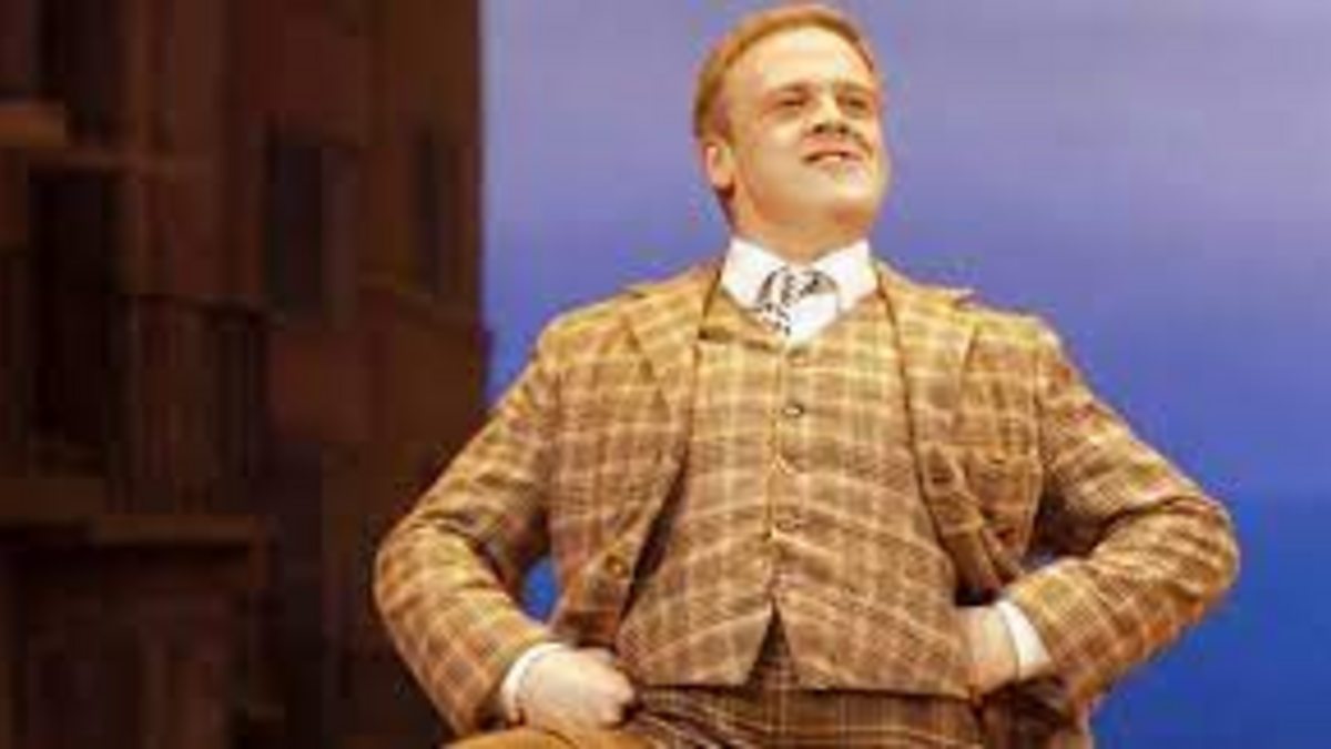 BBC Radio Cymru - Bore Sul, Owain Arthur yn sgwrsio gyda Bethan Rhys ...