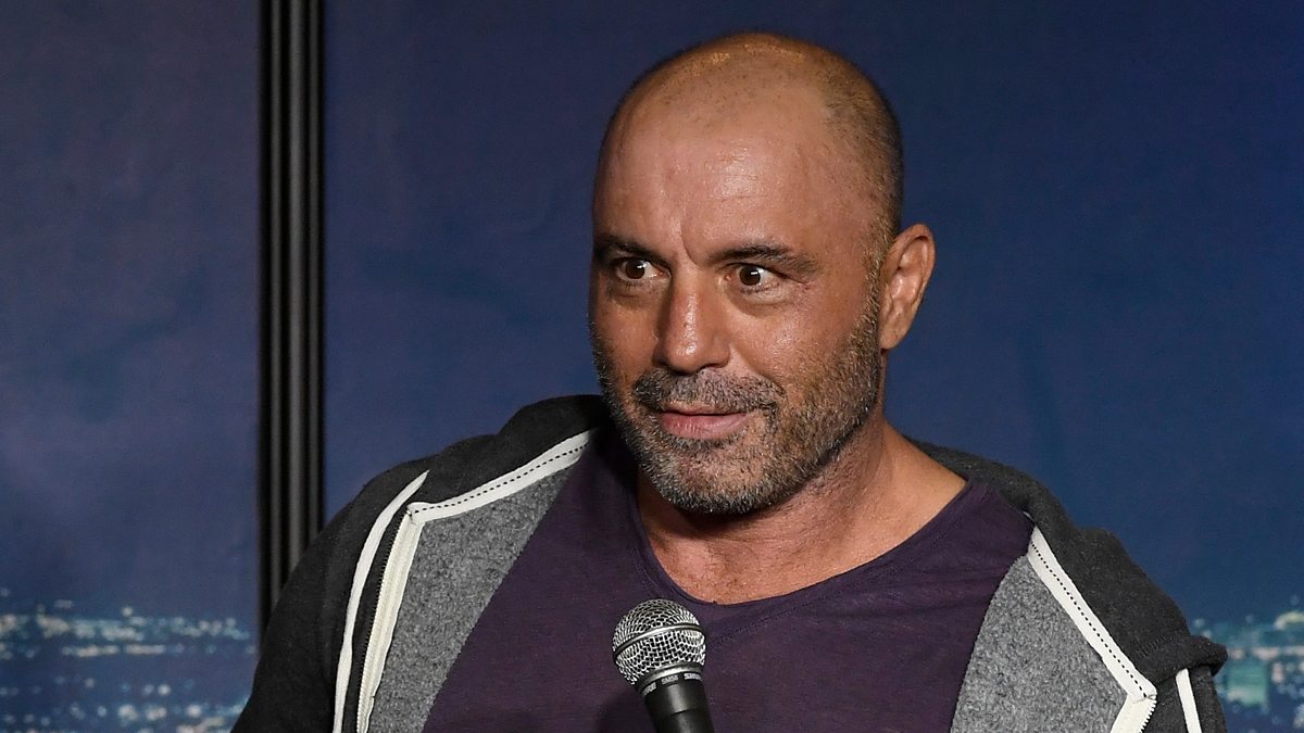 BBC World Service - Global News Podcast, Joe Rogan: Scientists call out ...