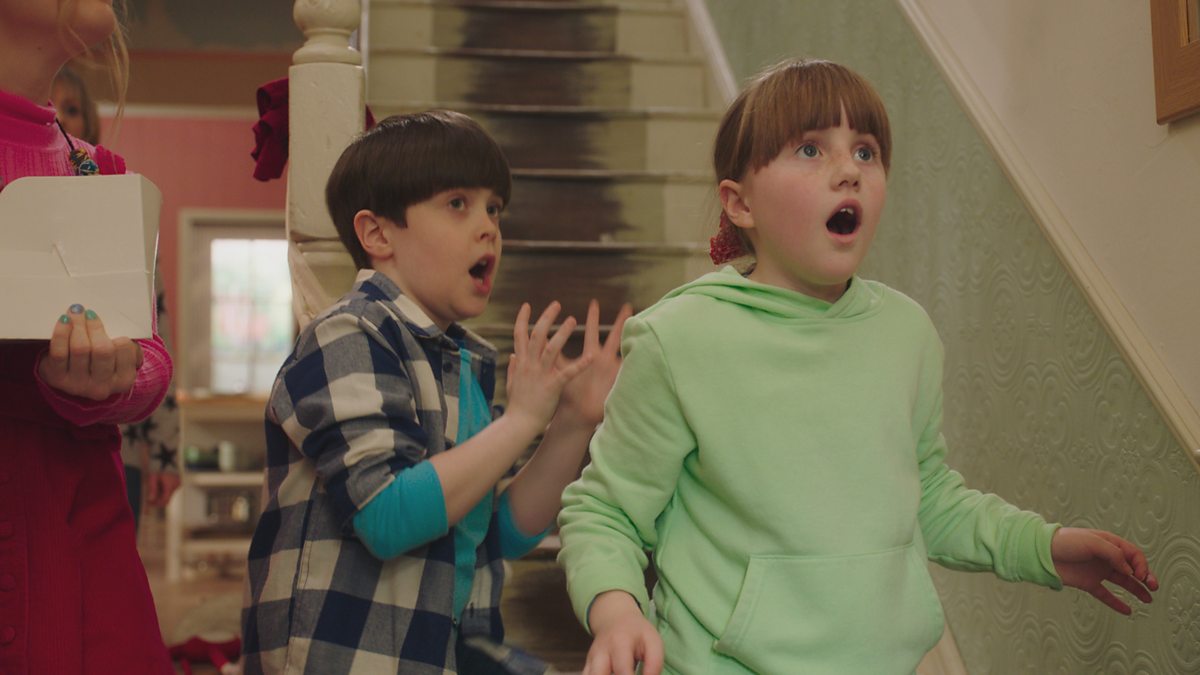 Biff and Chip - Series 1: 22. Surprise Surprise! - BBC iPlayer