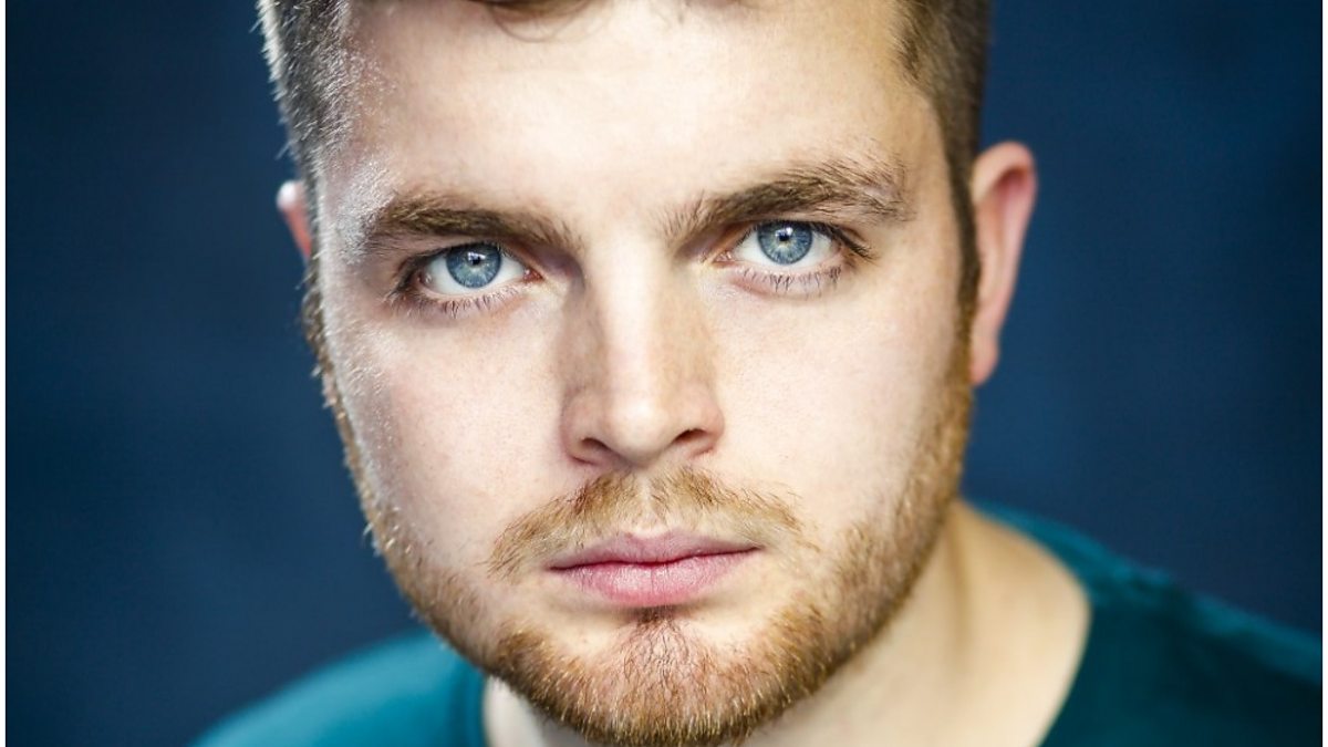 BBC Radio Cymru - Bore Cothi, Tomos Wyn - Newid Byd.