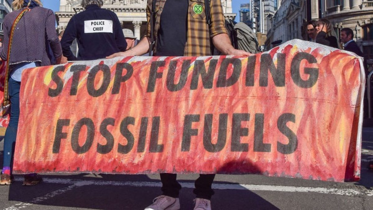 BBC World Service - Newshour, Banks 'still backing new fossil fuel ...