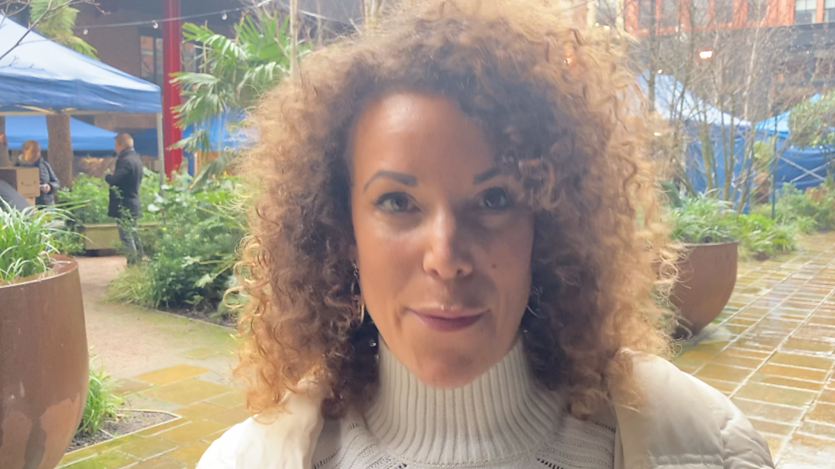 BBC Radio Manchester - Becky Want, James Morrison (02/03/2022 ...