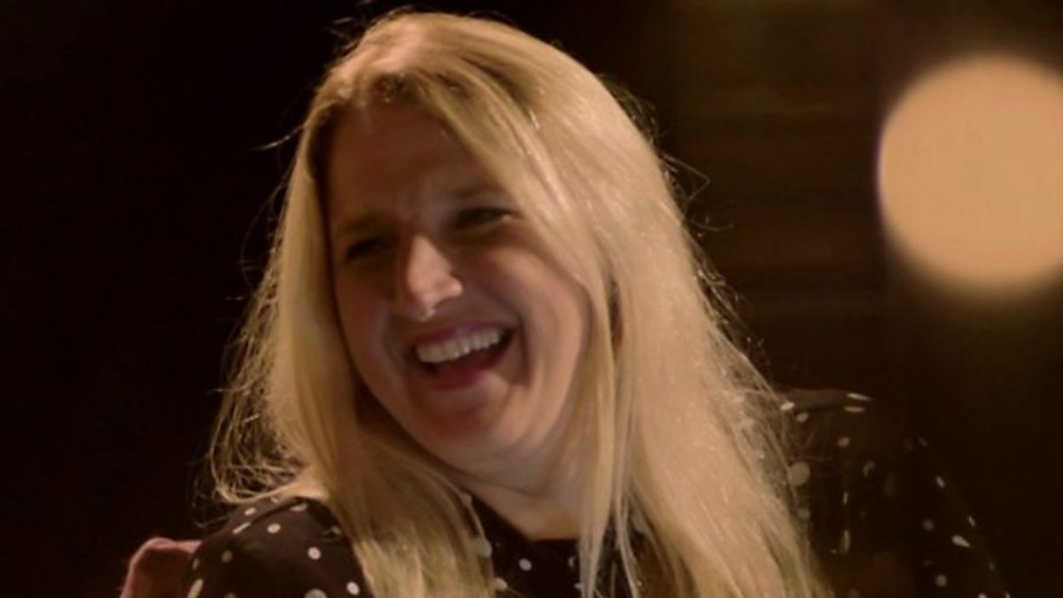 BBC Radio Cymru - Bore Cothi, Shelley Rees Taith Shirley Valentine a'r ...