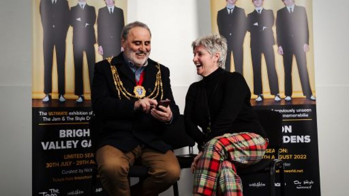 BBC Radio Surrey - Mark Carter, Nicky Weller, sister of Paul Weller ...