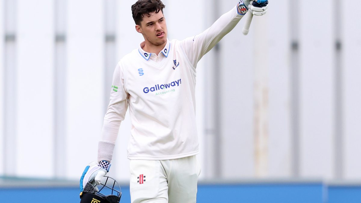 BBC Radio Sussex - BBC Radio Sussex Sport, Tom Clark celebrates his ...