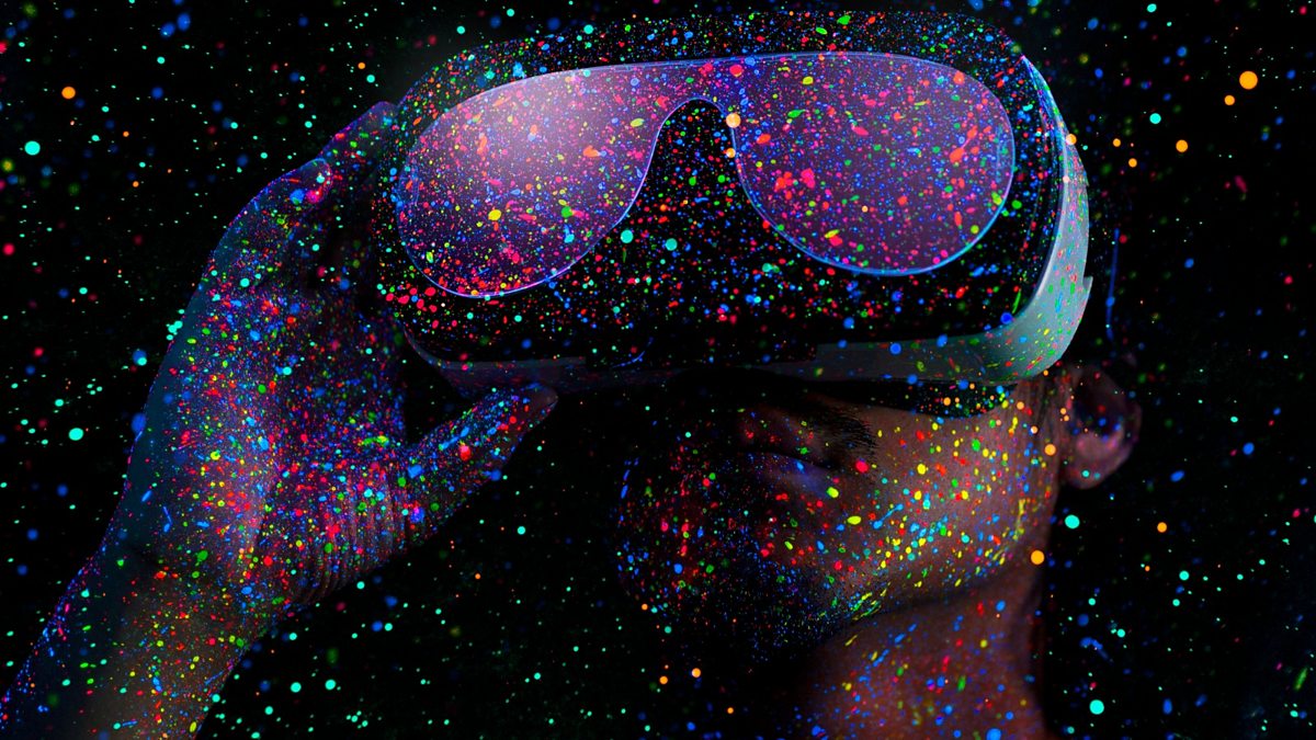 BBC World Service - Tech Life, Are we on the cusp of a VR revolution?