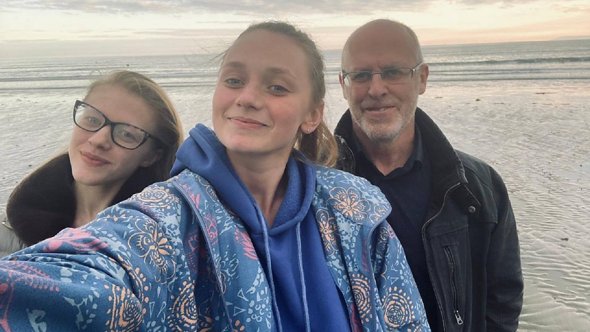 BBC Radio Sheffield - Toby Foster on BBC Radio Sheffield, 27/05/2022 ...