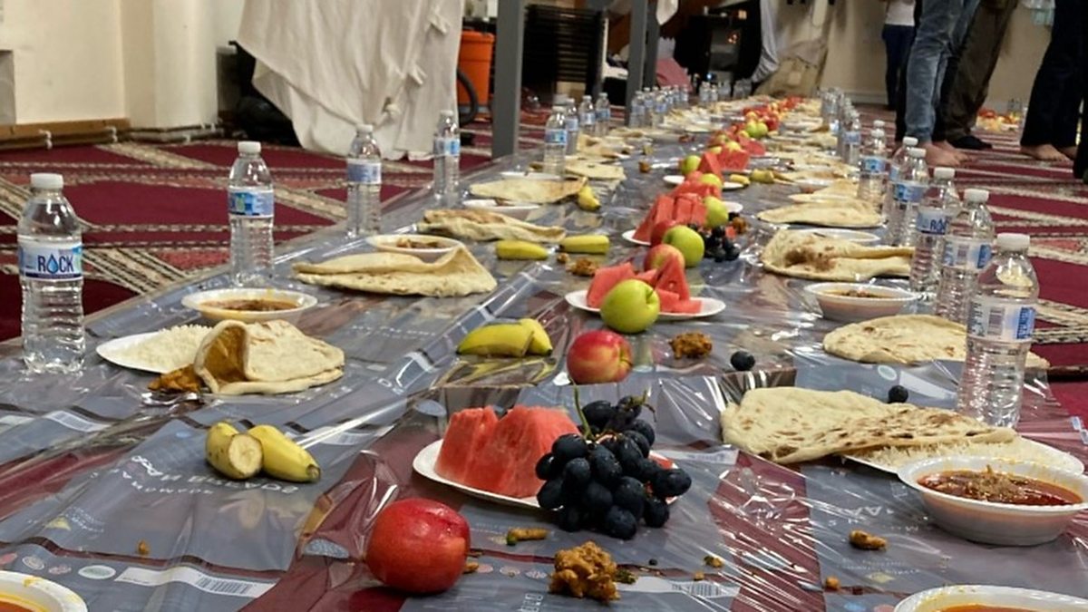 BBC Radio Wiltshire - Jill Misson, Swindon mosque helps refugees