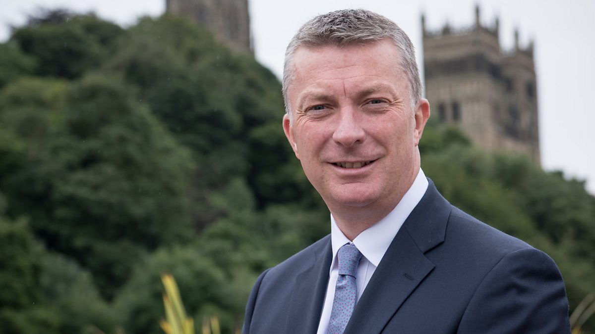 BBC Radio Tees - Scott Makin, Swapping his suit for trainers