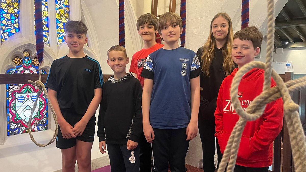 BBC Radio Humberside - Fiona Mills, Platinum Jubilee bank holiday (03 ...