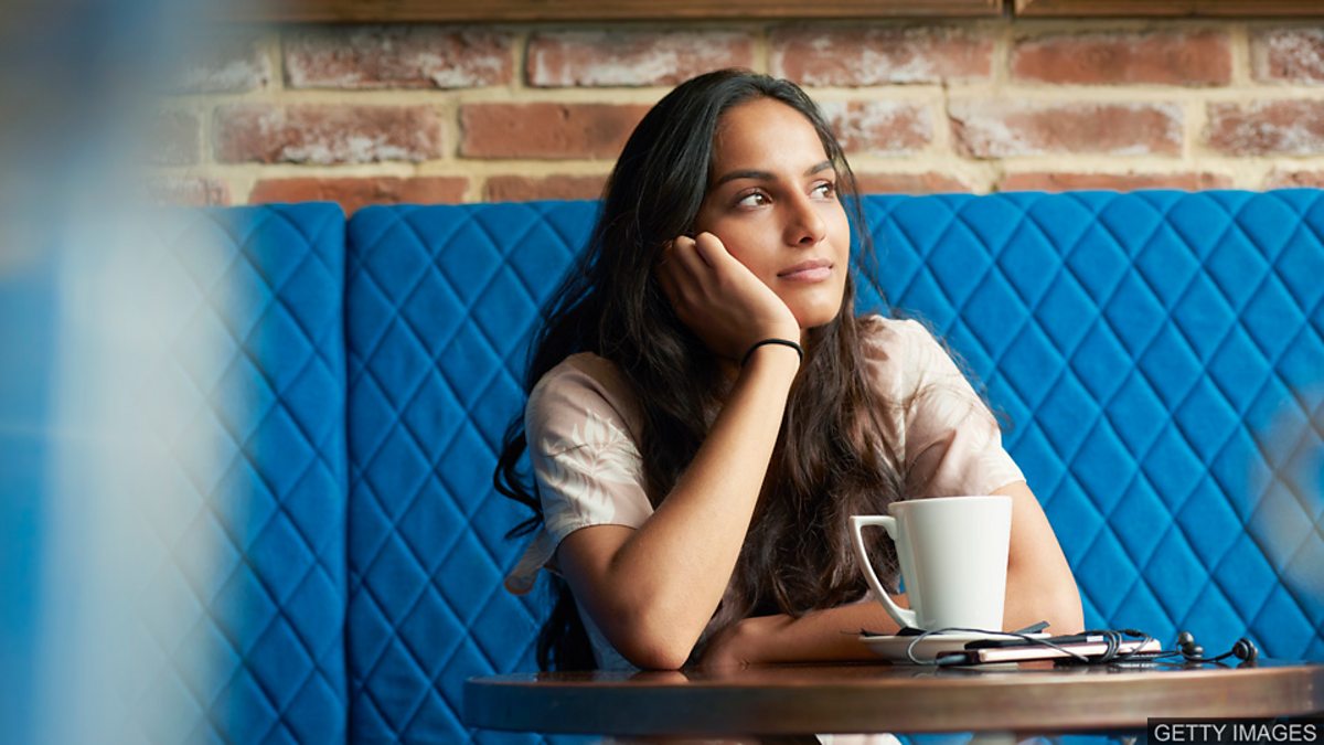 BBC - BBC Learning English, BBC Q&A “你问我答”: Linger 和 linger on 区别是什么？