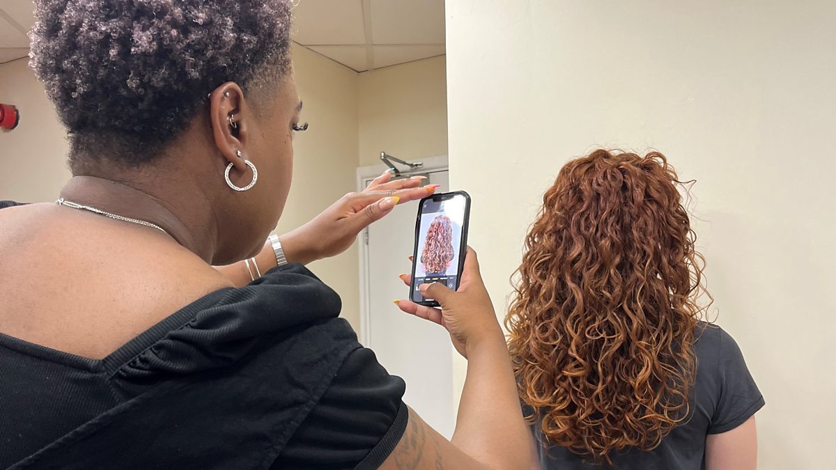 BBC Radio Northampton - Annabel Amos, 08/07/2022, "Curls are not just ...