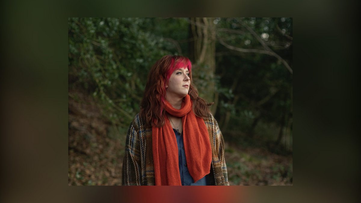 BBC Radio Cymru - Beti a'i Phobol, Dr Delyth Badder