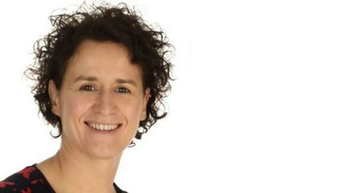 BBC Radio Cymru - Bore Cothi, Helgard Krause Urddo i'r Orsedd