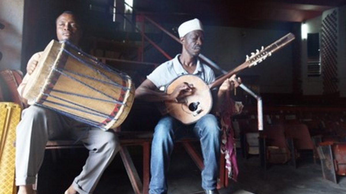 BBC Radio 4 - Loose Ends, Emer Reynolds, Travis Alabanza, Mark ...