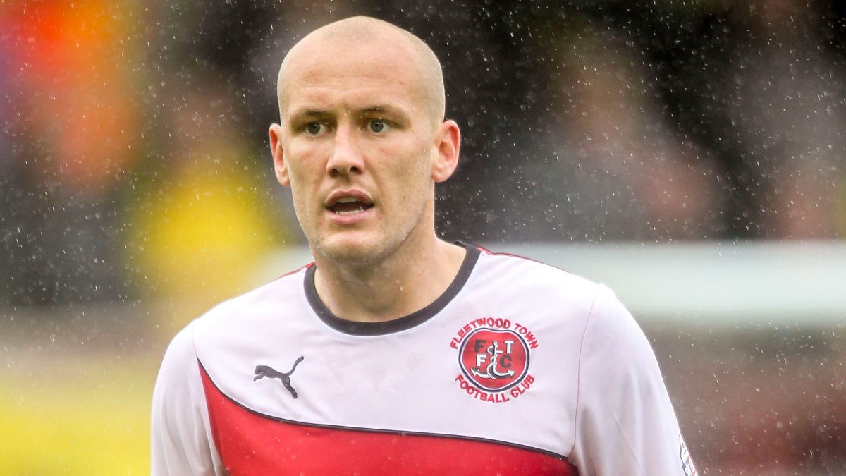 BBC Radio 5 Live - 5 Live In Short - Drug tests for footballers should ...