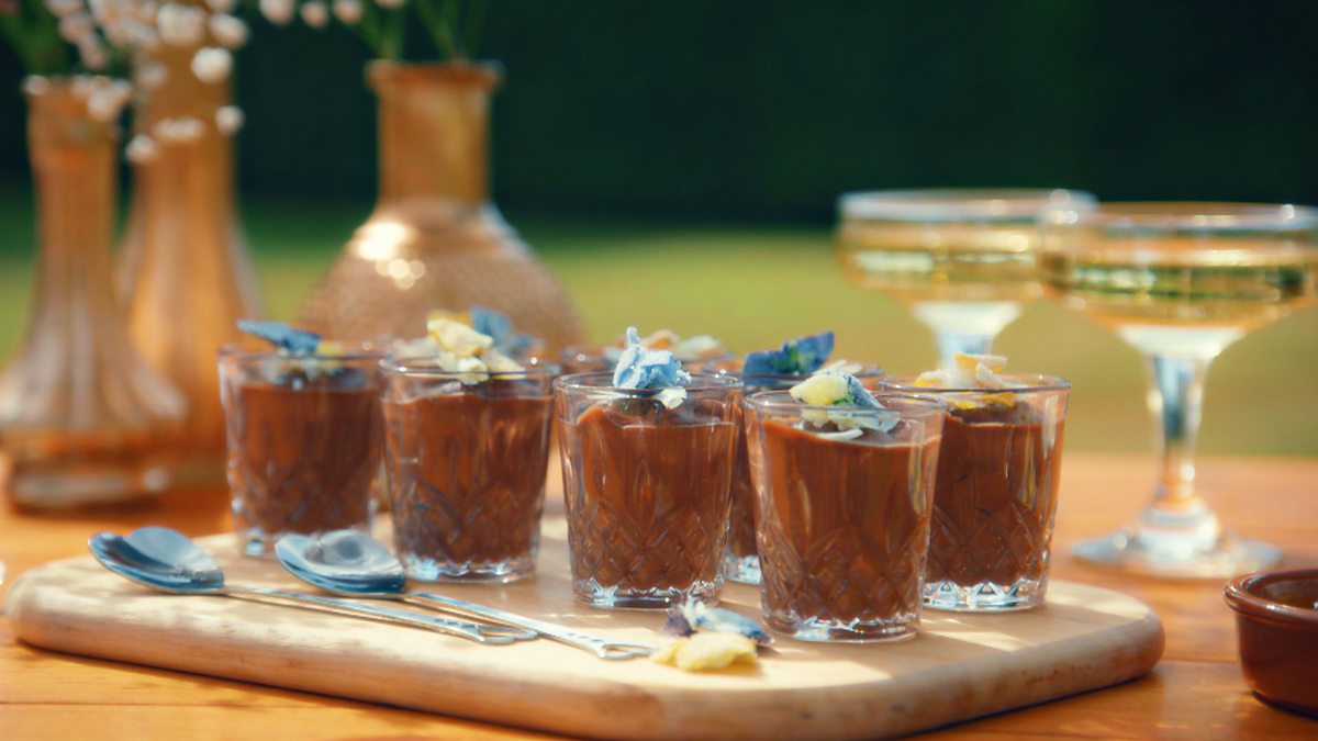 BBC Two - Mary Berry - Cook and Share, Series 1, Special Occasions ...