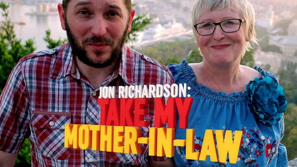 BBC Radio Humberside - Kofi Smiles, 04/10/2022, Hull playwright Gill ...