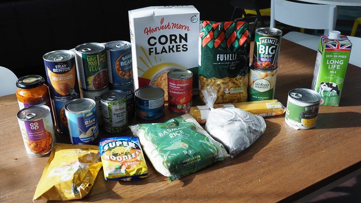 BBC Radio Foyle - The Breakfast Show, 04/10/2022, Derry food bank ...