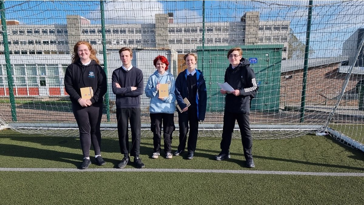 BBC Scotland - The L.A.B Scotland, Sportsound visits Perth High School