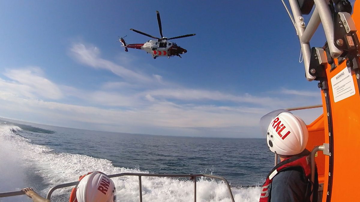 BBC Two - Saving Lives at Sea, Series 7, Casualty Care, The crew race ...