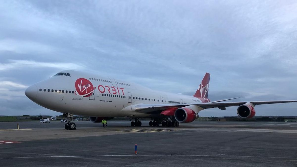 BBC Radio Cornwall - James Churchfield, 12/10/2022, Spacerace: Rocket ...